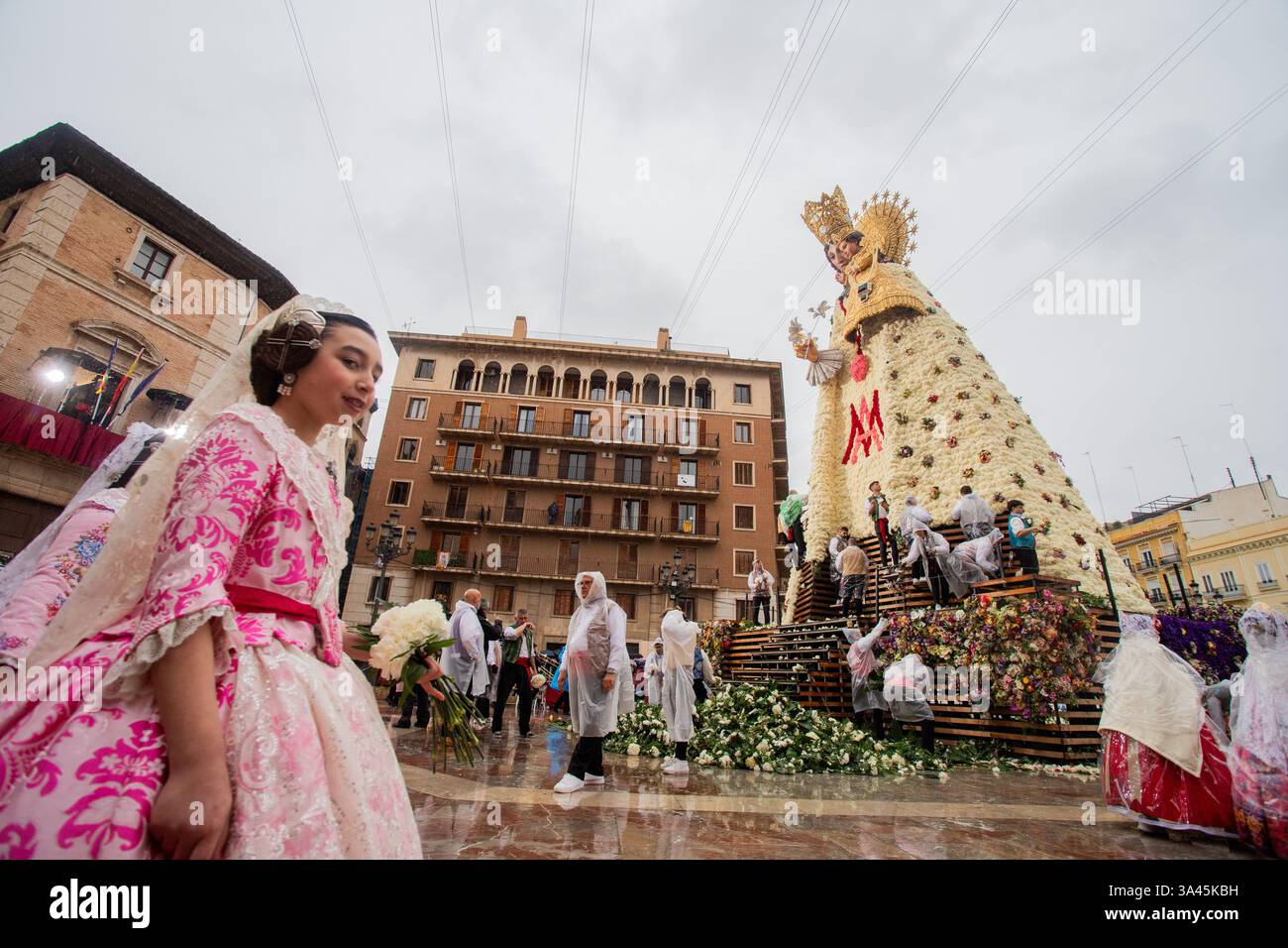 Valencia, Spain, March 18, 2025. On the fourth day of the Fallas ...