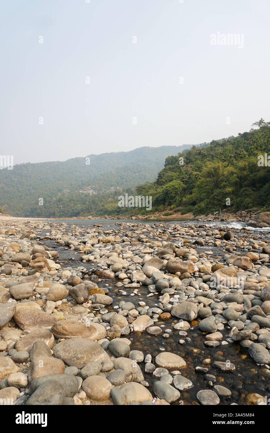 Video shot through water flow hi-res stock photography and images - Alamy