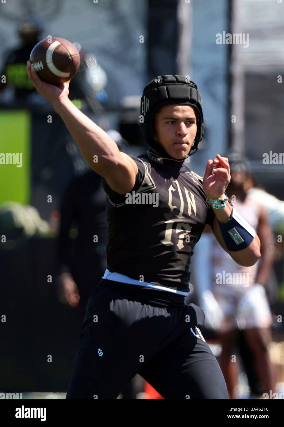 C1N quarterback Derrick Baker (17) throws against Hellstar in an OT7 ...