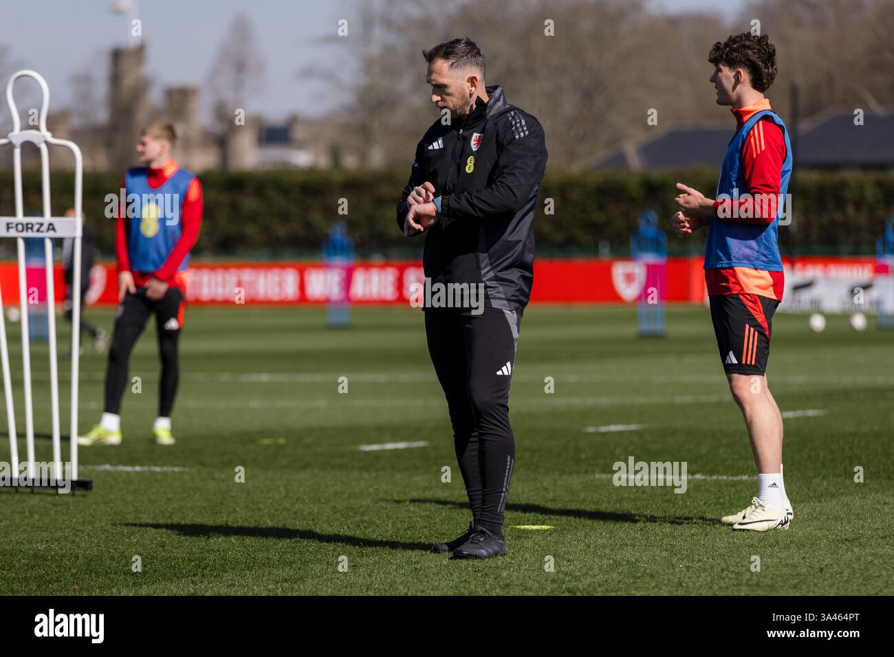 PONTYCLUN, UK. 18th Mar, 2025. Wales' Assistant Coach Andrew Crofts ...