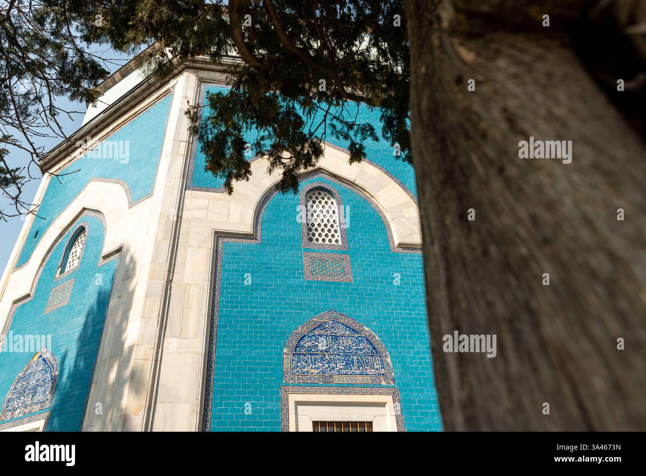 The Green Tomb , A Stunning Ottoman Heritage in Bursa, Turkey. High ...