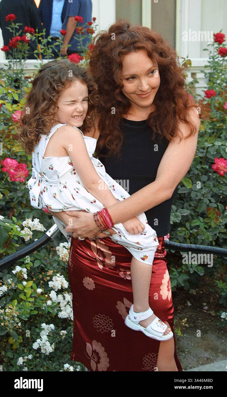 July 18, 2002 - Pasadena, CALIFORNIA, USA - AMY YASBECK AND DAUGHTER ...
