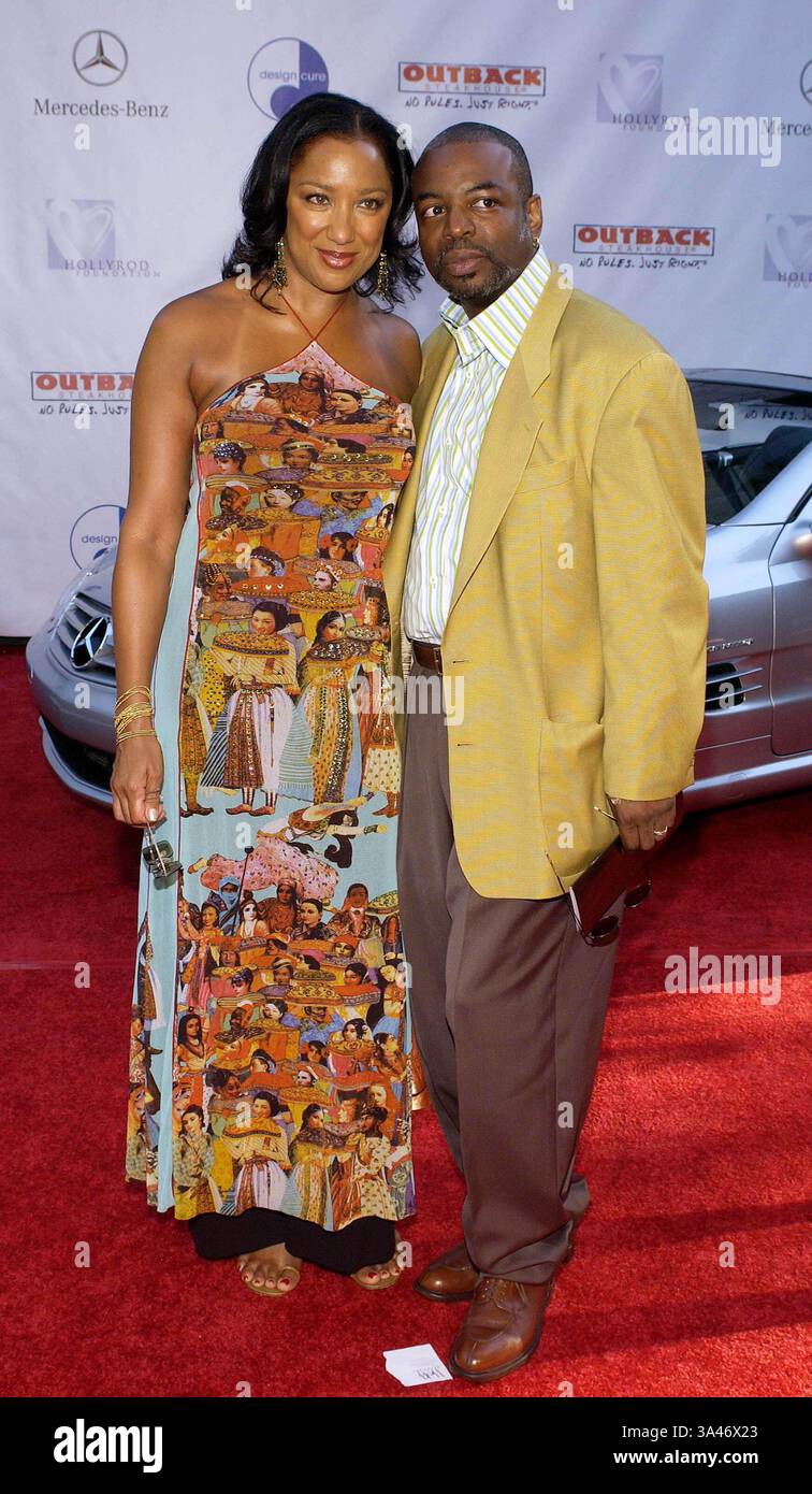 July 10, 2004 - Pacific Palisades, CA, USA - K38157VG.6TH ANNUAL ...