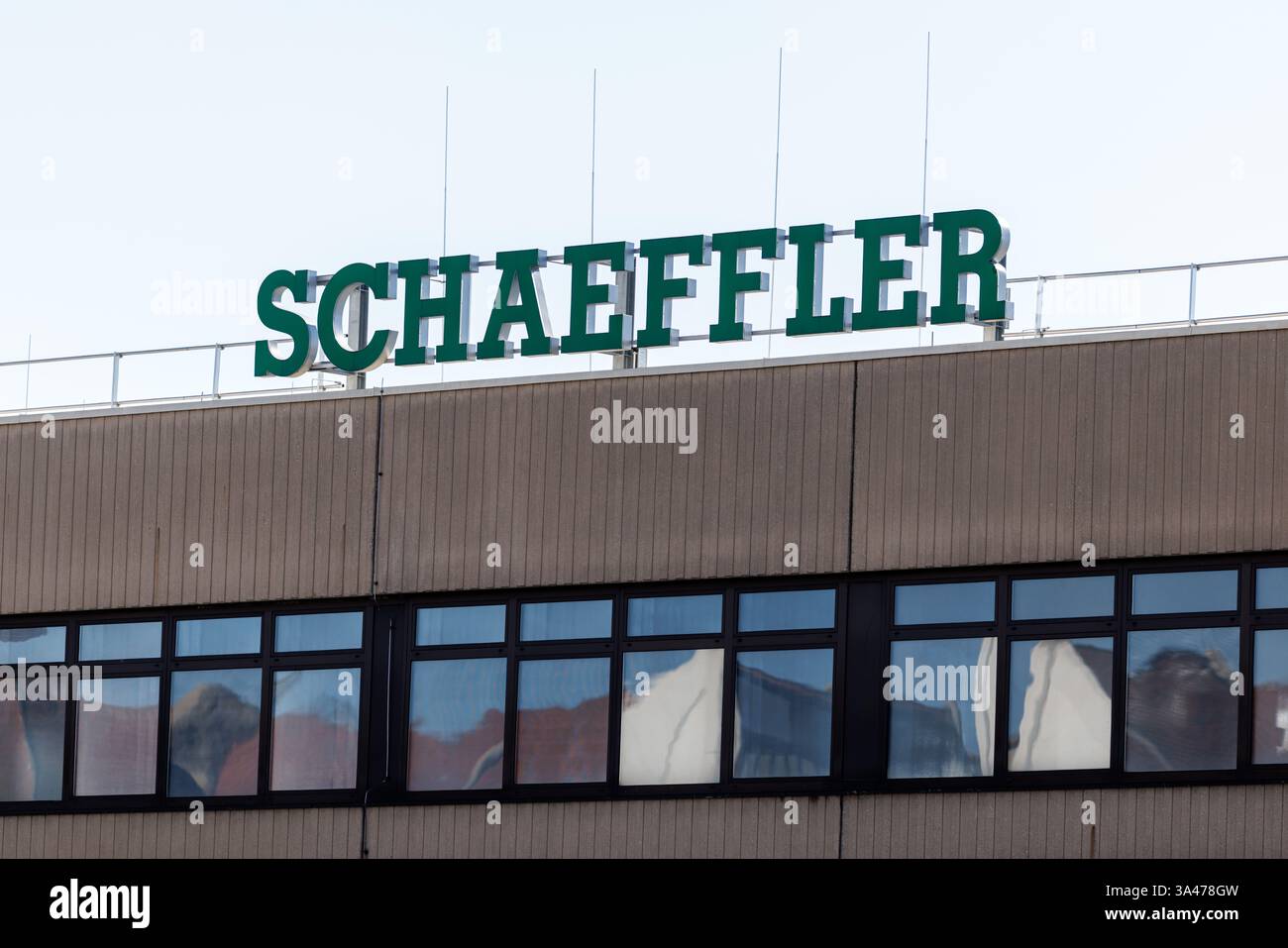 Linear 2025 logo hi-res stock photography and images - Alamy