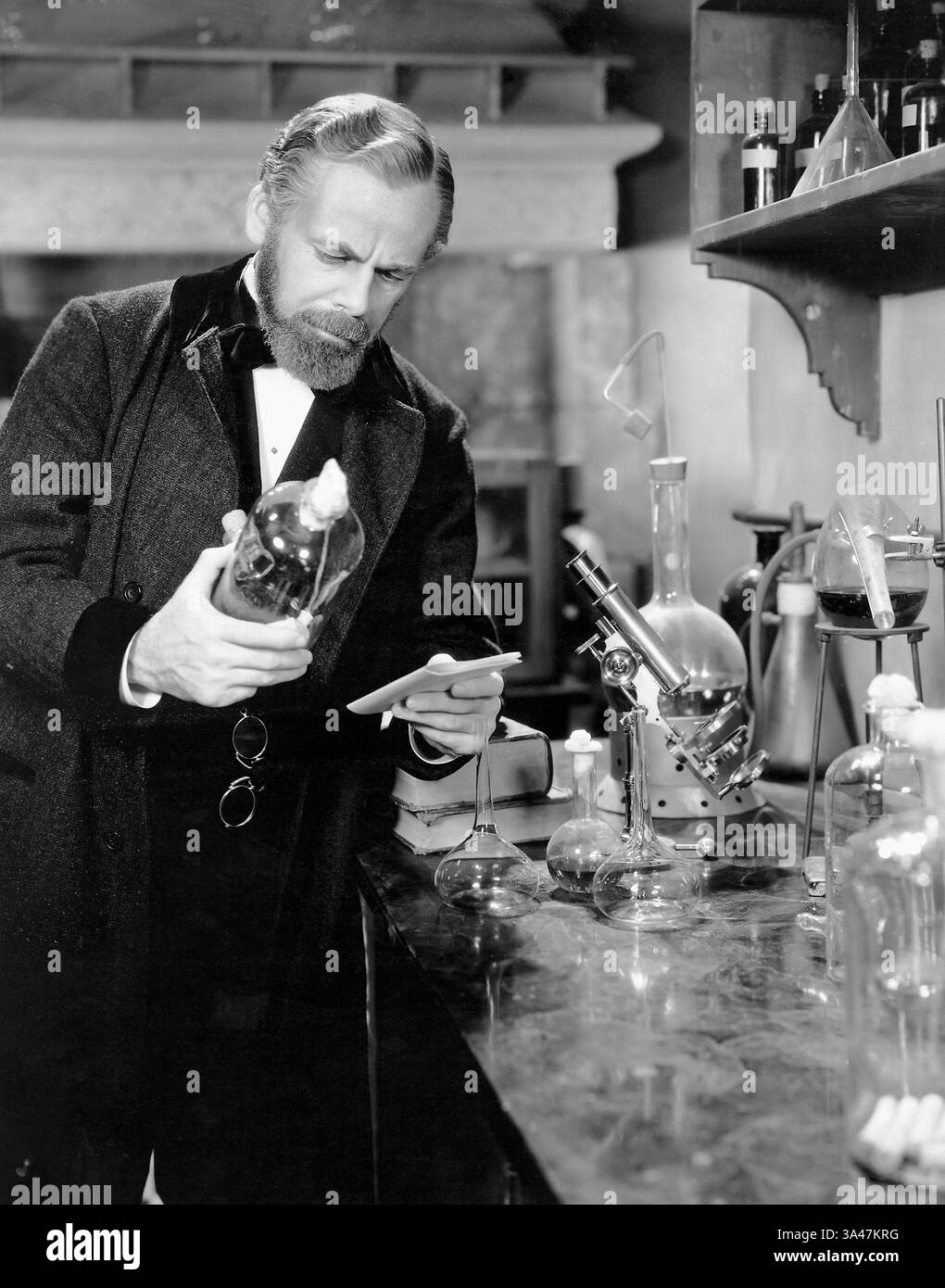 March 20, 2006 - ''Paul Muni, on-set of the Film, ''''The Story of ...