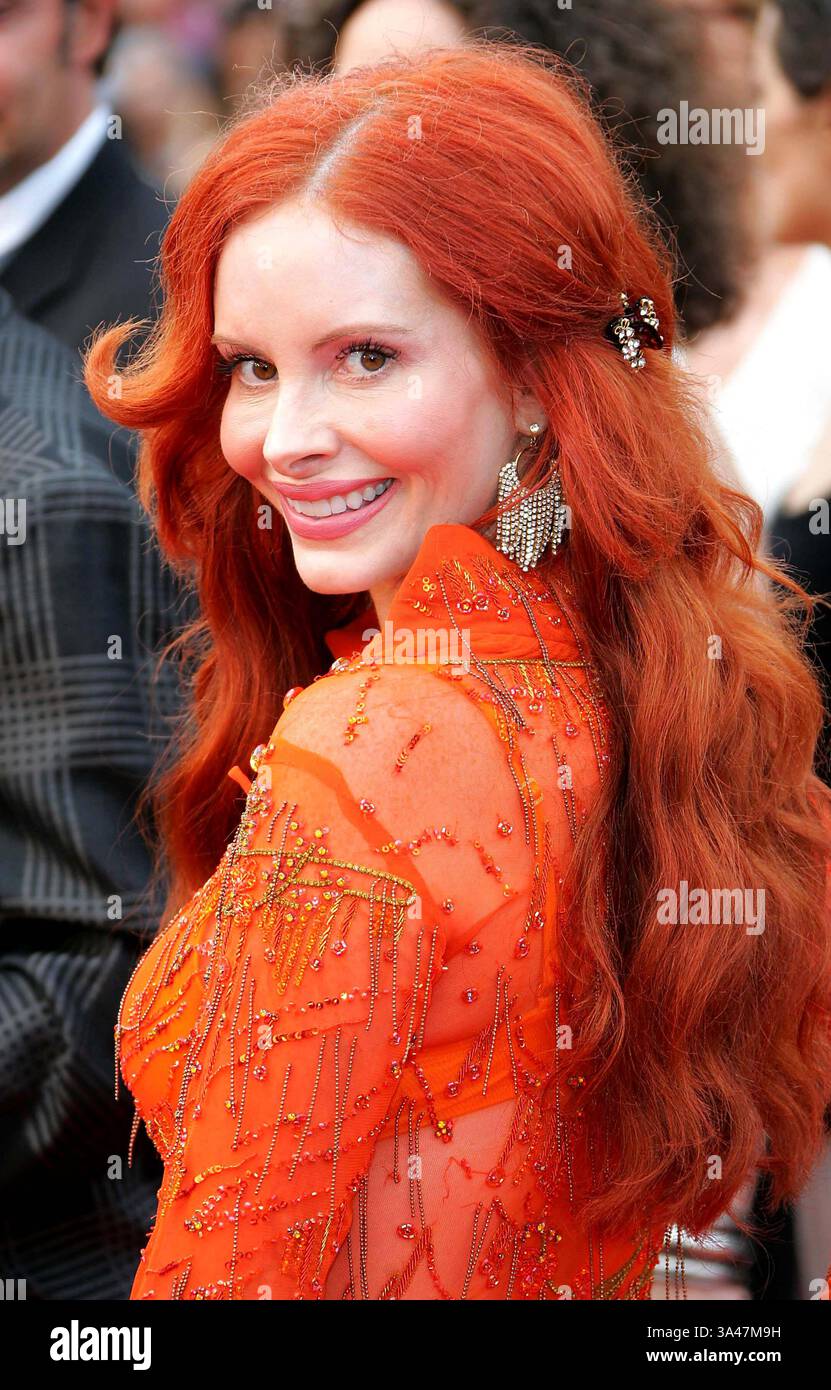 May 19, 2006 - Palais De Festival, CANNES, FRANCE - K47927.PHOEBE PRICE ...