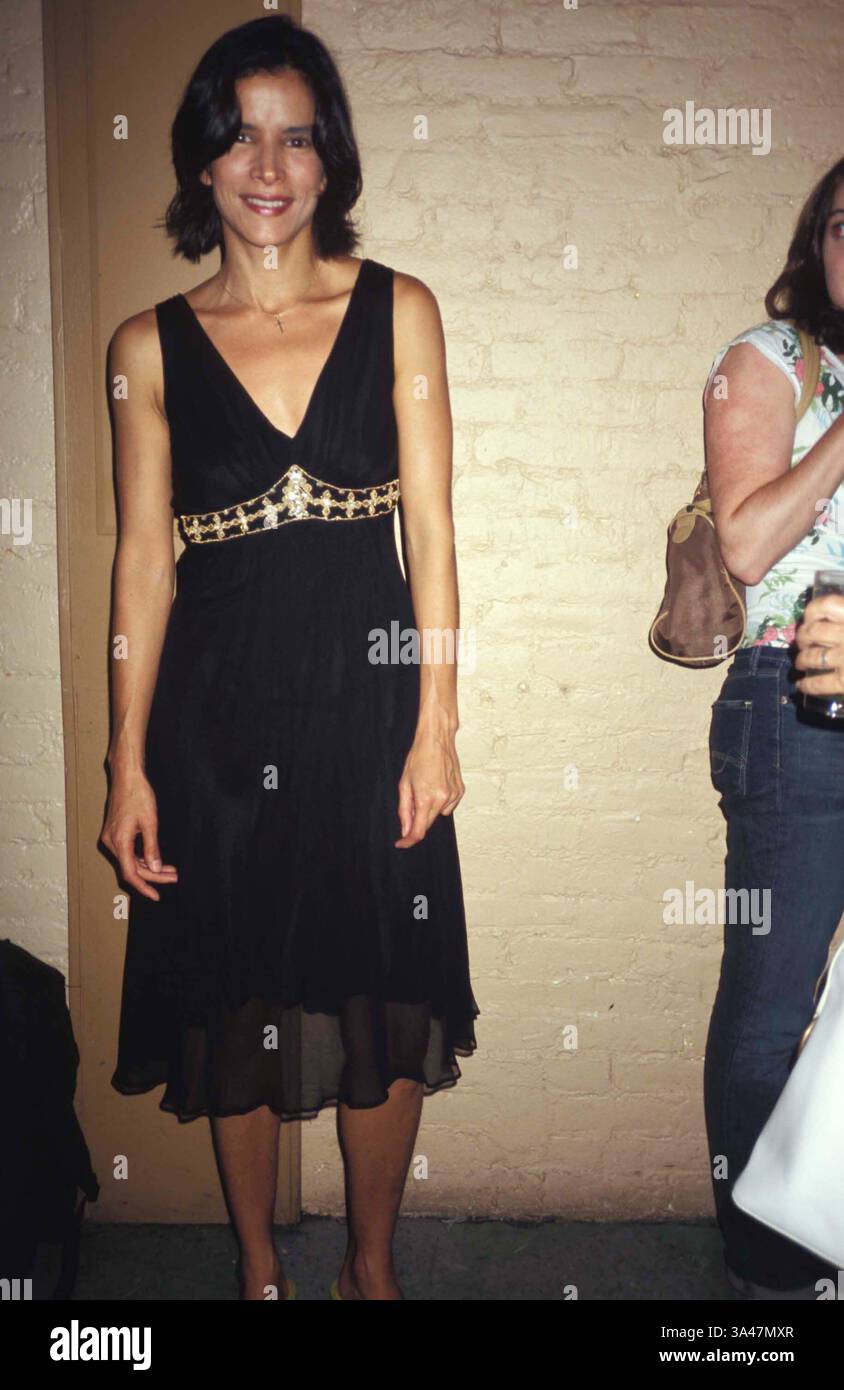 July 24, 2006 - K49064RHART.PATRICIA VELAZQUEZ ATTENDS A PARTY AT ...