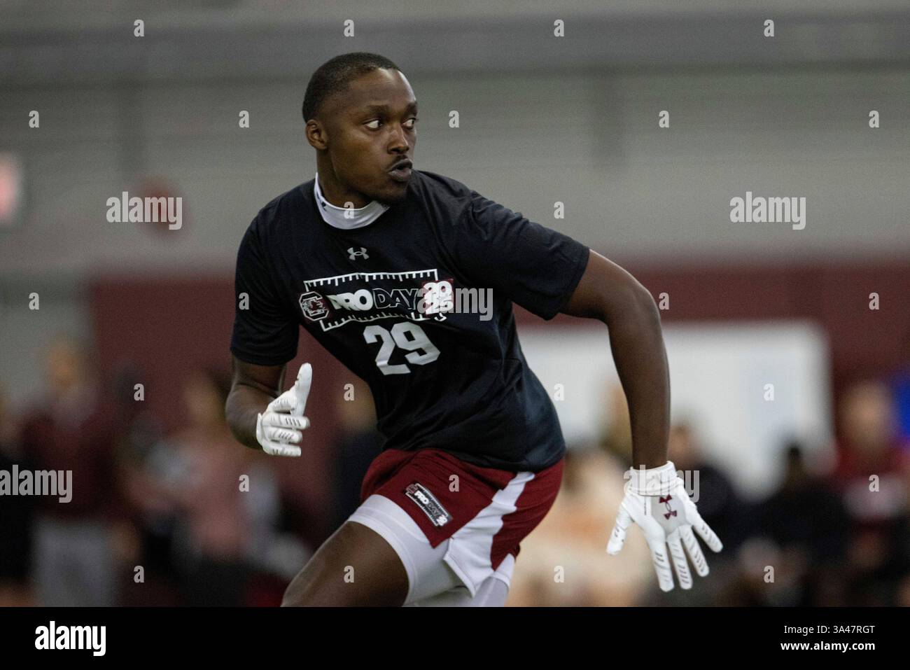 South Carolina defensive back David Spaulding (29) runs routes during ...
