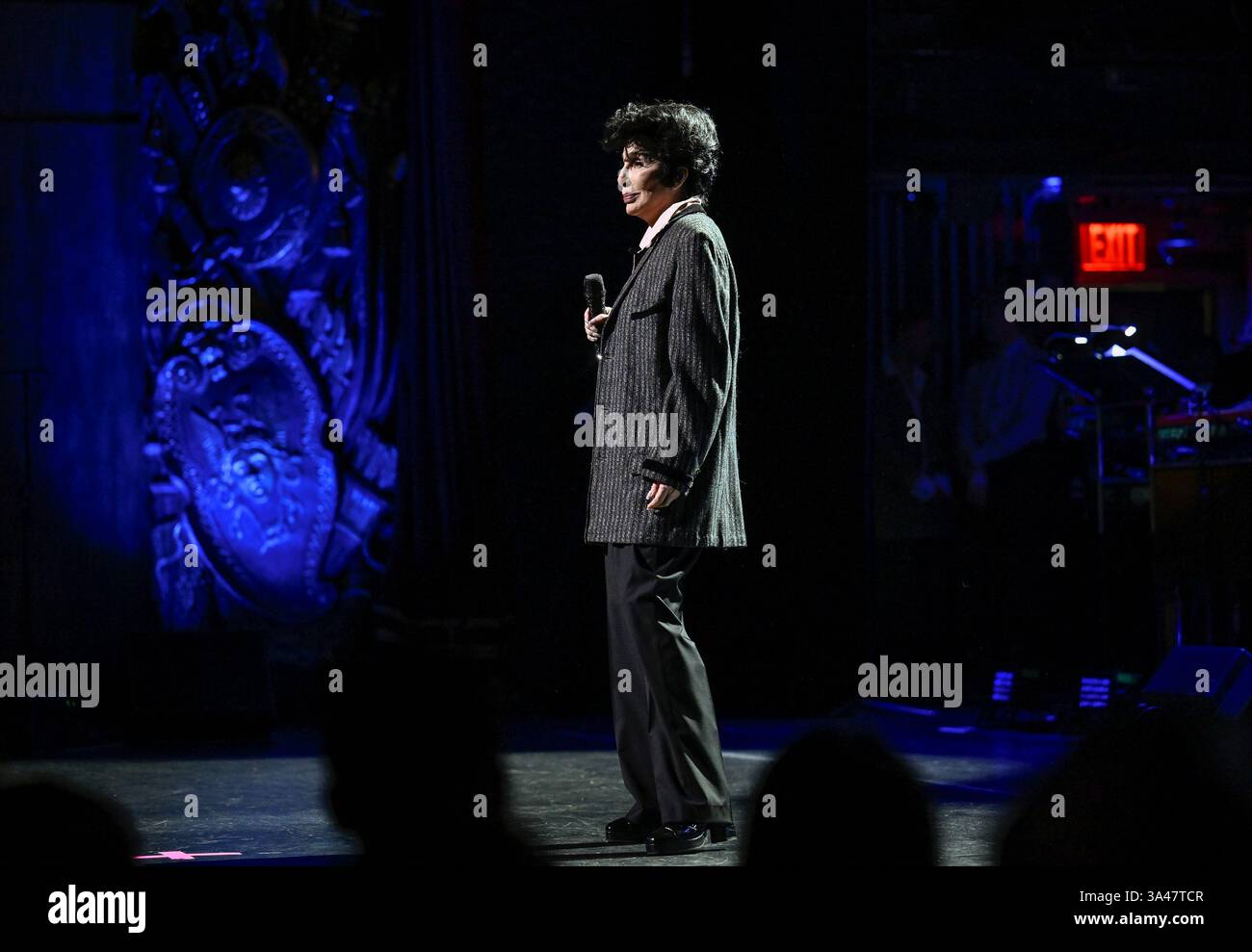 Cher performs at the 9th annual Love Rocks NYC concert benefiting God's ...
