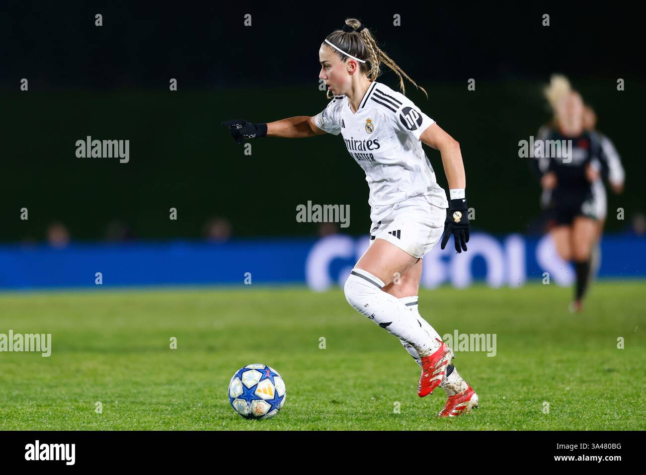 Athenea del Castillo of Real Madrid in action during the UEFA Women's ...