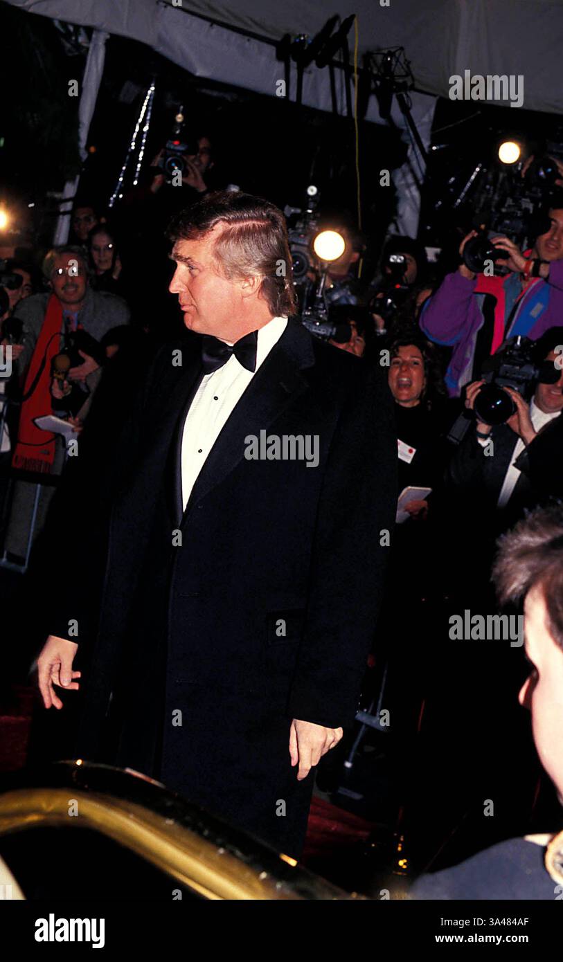 Marla maples 1993 wedding hi-res stock photography and images - Alamy