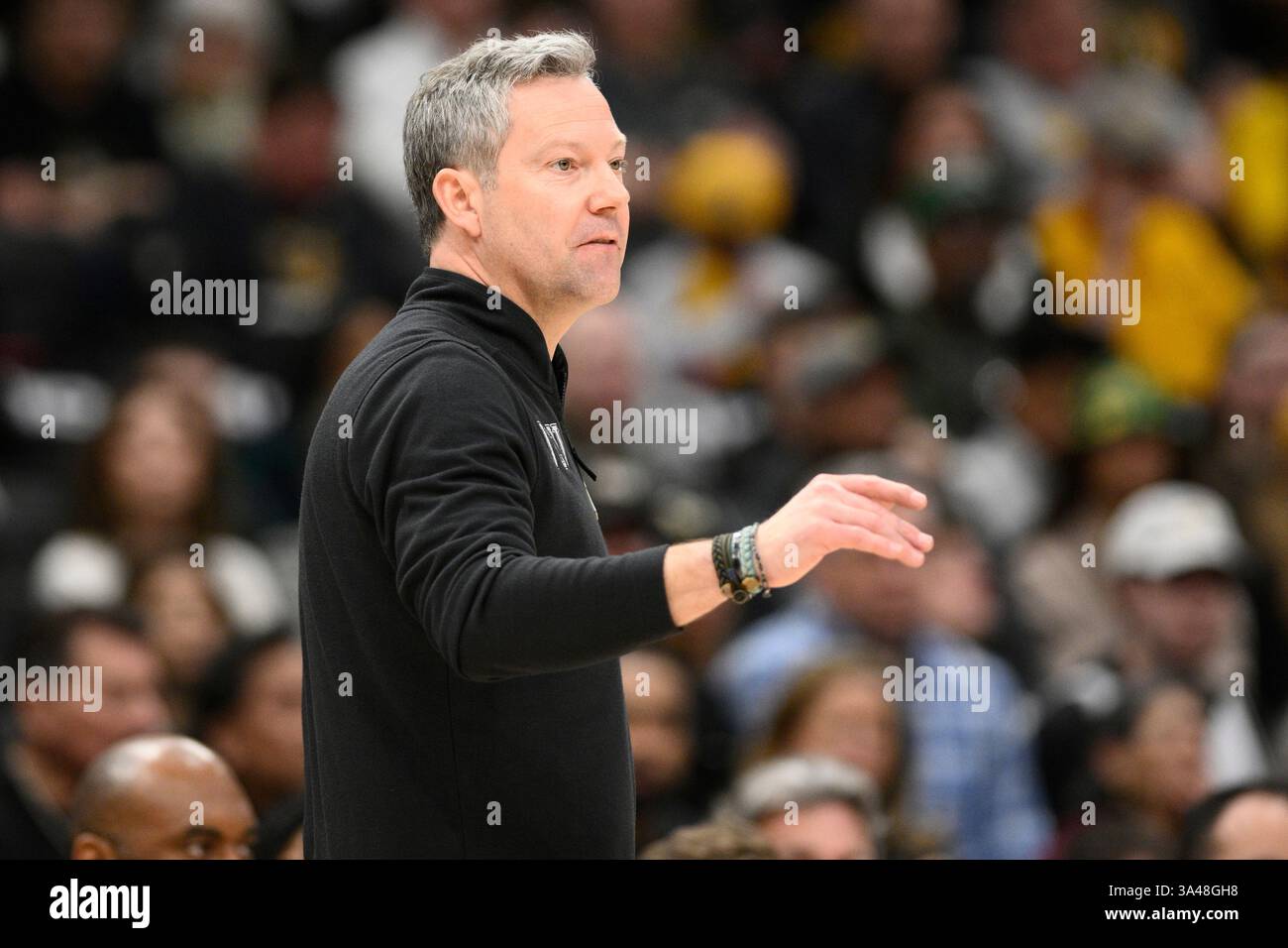 Virginia Commonwealth head coach Ryan Odom in action during the first ...