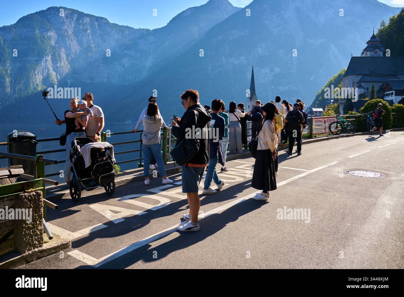 Hallstatt, Austria – September 28, 2023 Crowd of Tourists at Hallstatt ...
