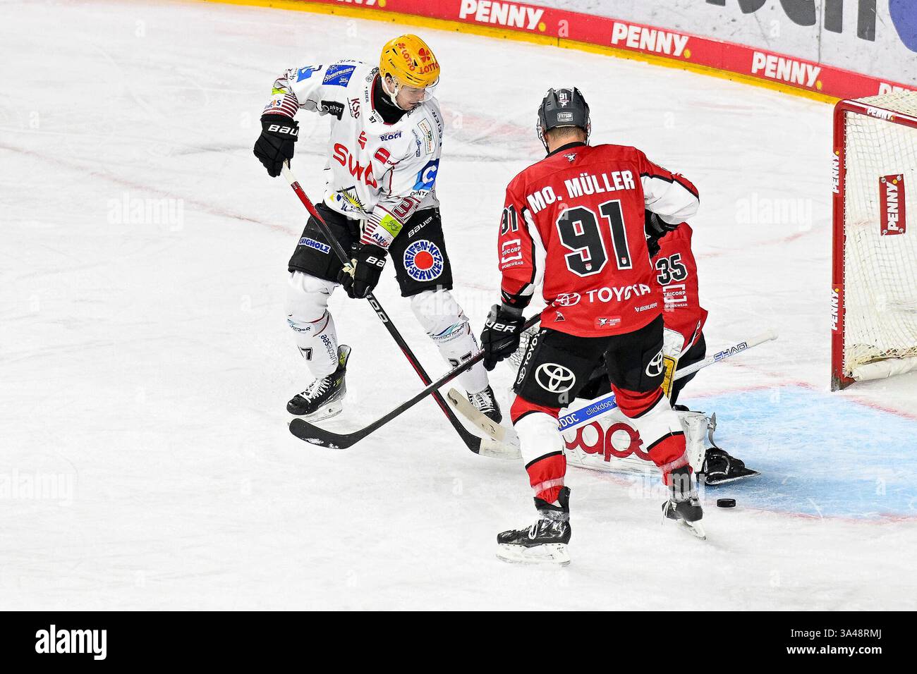 Eishockey DEL - 24/25 -Playoff-Viertelfinale Spiel 2: Kölner Haie vs ...