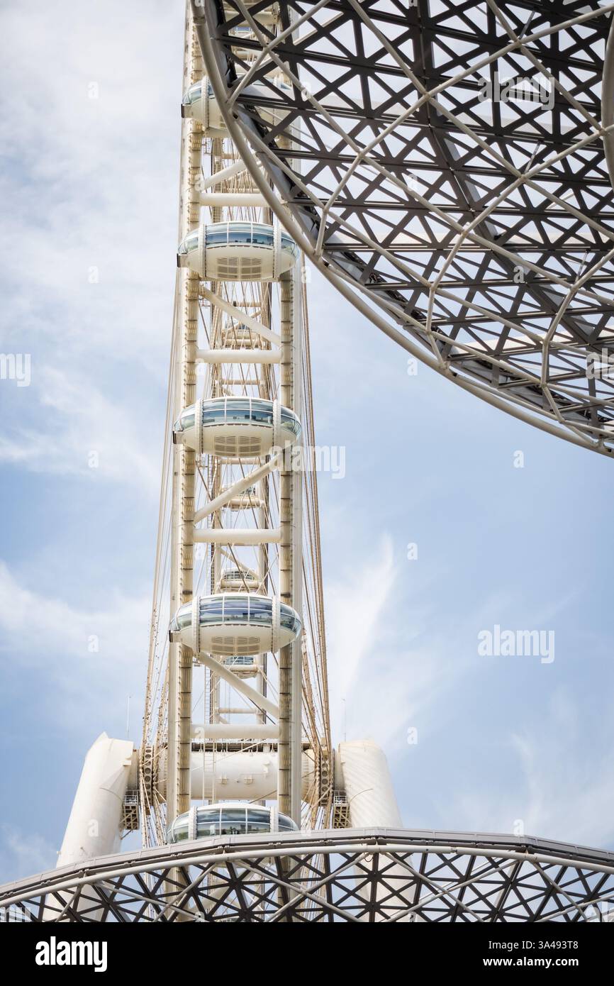Dubai, UAE - March 8th 2025 : The Ain Eye Ferris wheel in Dubai ...