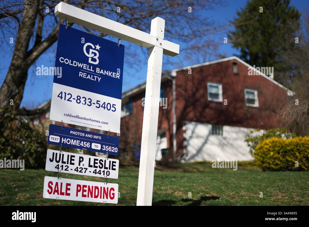 This is a sale pending sign in front of a home in in Mount Lebanon, Pa ...