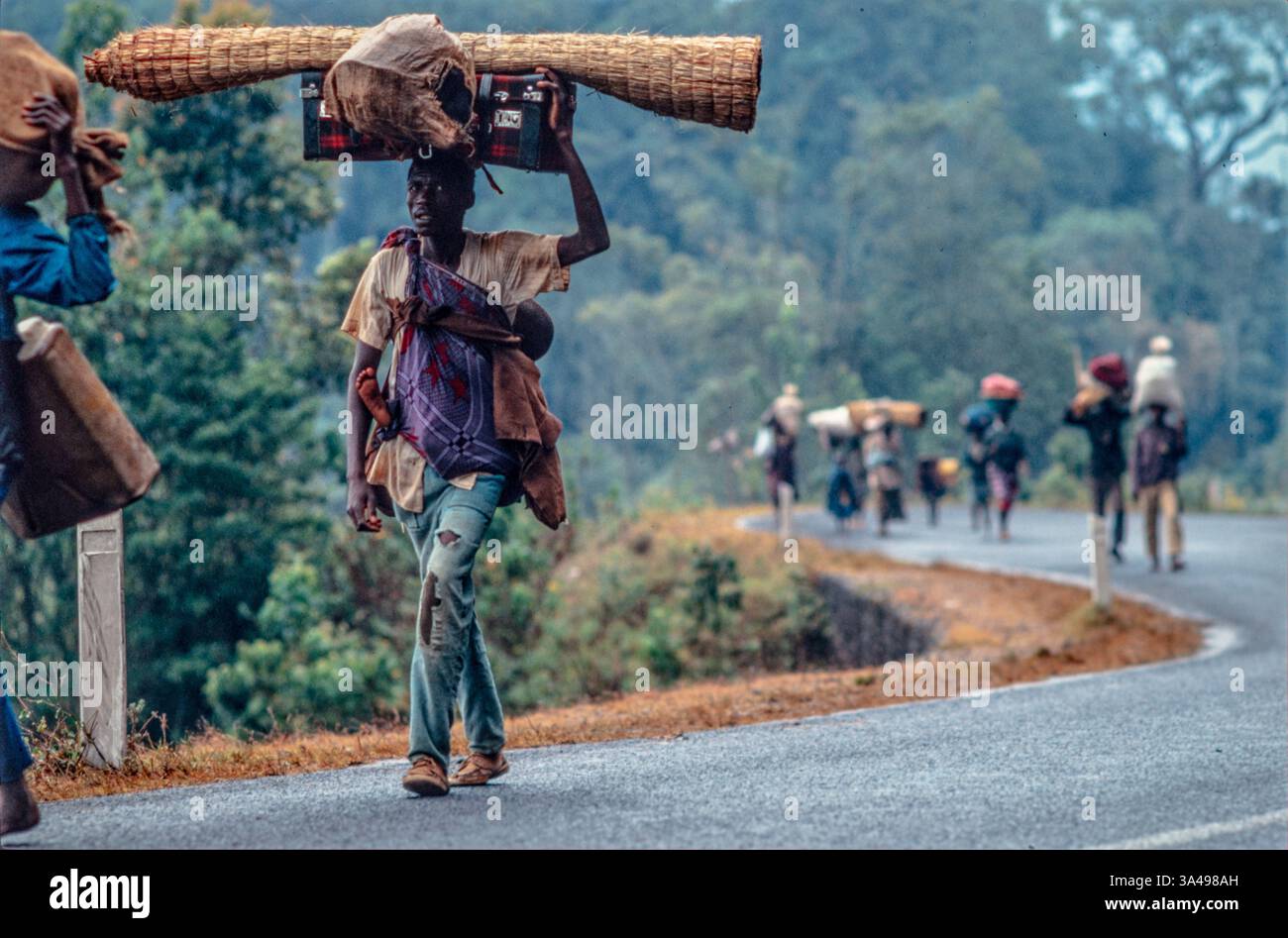 Rwanda August 1994. Rwandan Hutus flee to DR Congo in their thousands ...