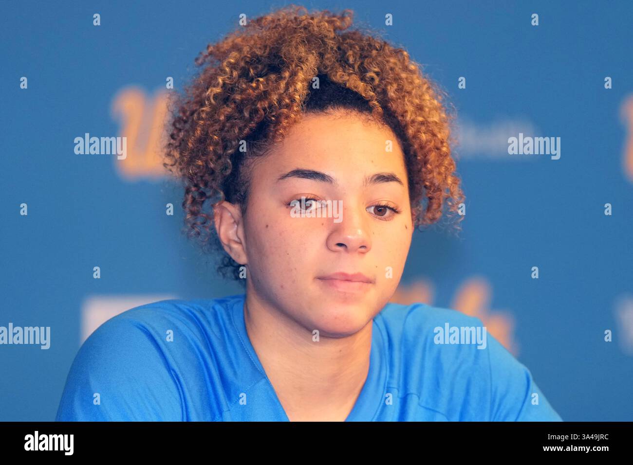 Ucla Bruins Guard Kiki Rice 1 At A Press Conference After A Women S