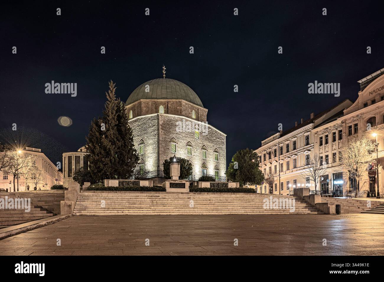 Night at Jakovali Hassan Mosque and Museum, Széchenyi square, Pecs ...