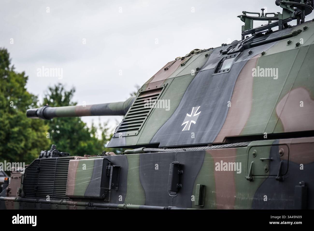Deutschland, Europa, Bundeswehr, Panzerhaubitze 2000, Militärfahrzeug ...