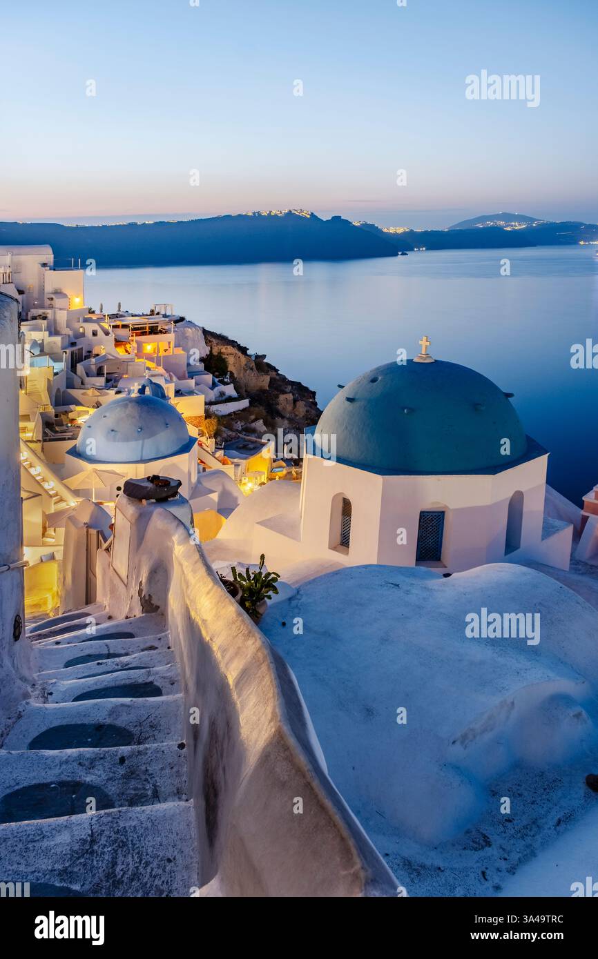Stunning domes hi-res stock photography and images - Alamy