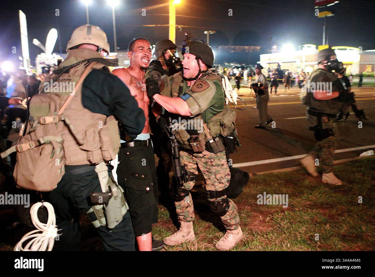 Ferguson missouri unrest august hi-res stock photography and images - Alamy