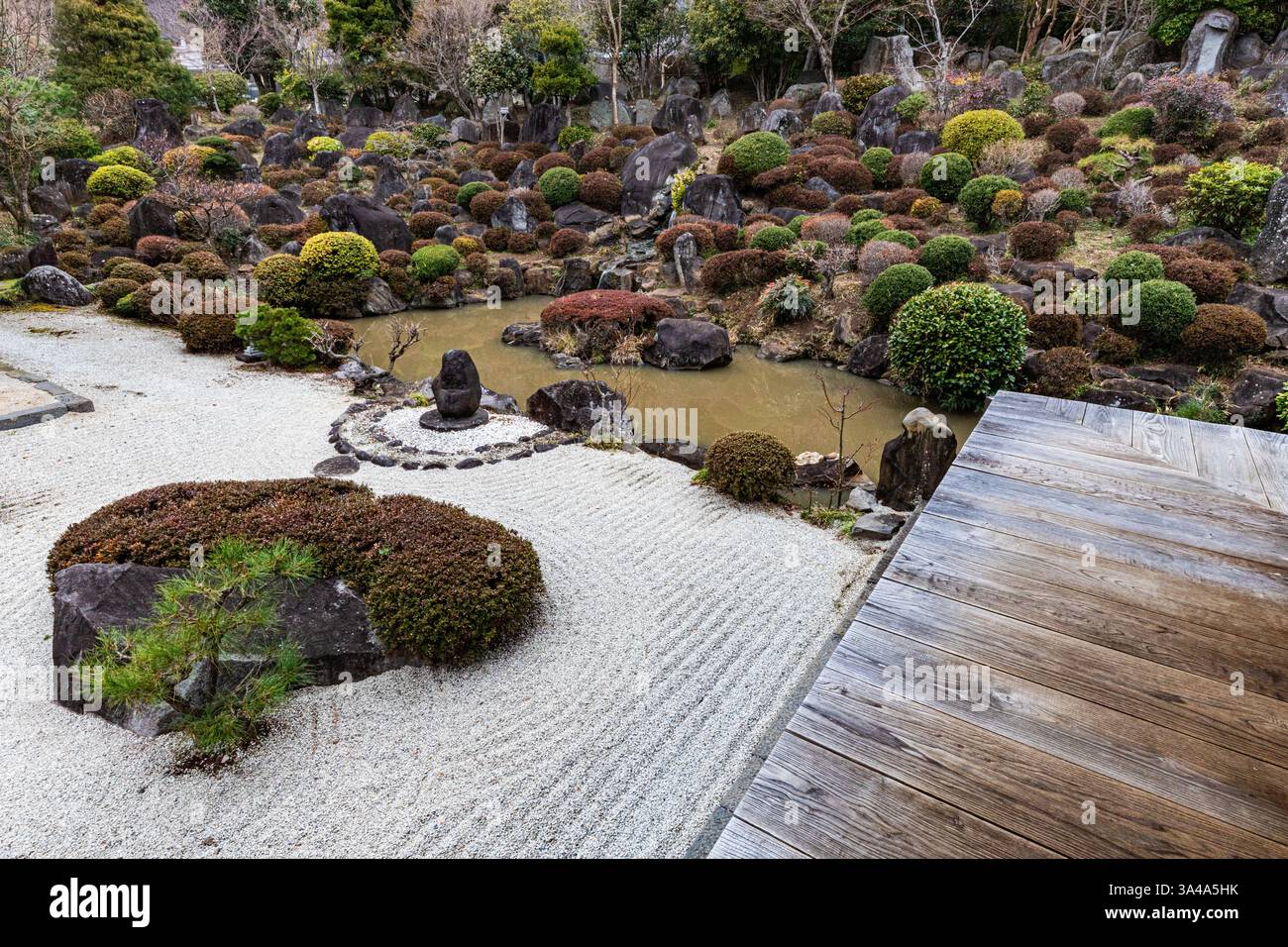 Daizo Kyoji Temple Garden in Fuefuki, Yamanashi Prefecture, Japan ...