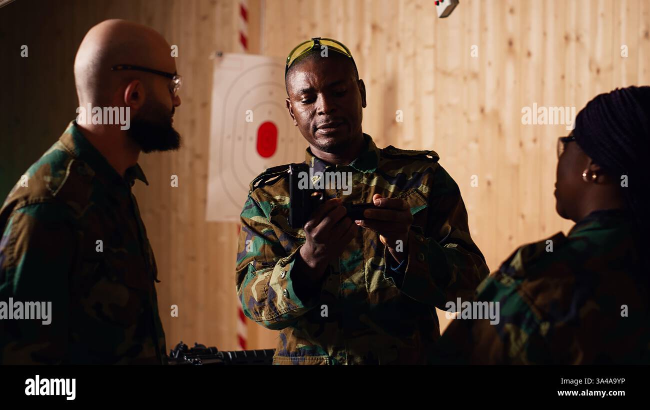 Team army soldiers practicing firearms hi-res stock photography and ...