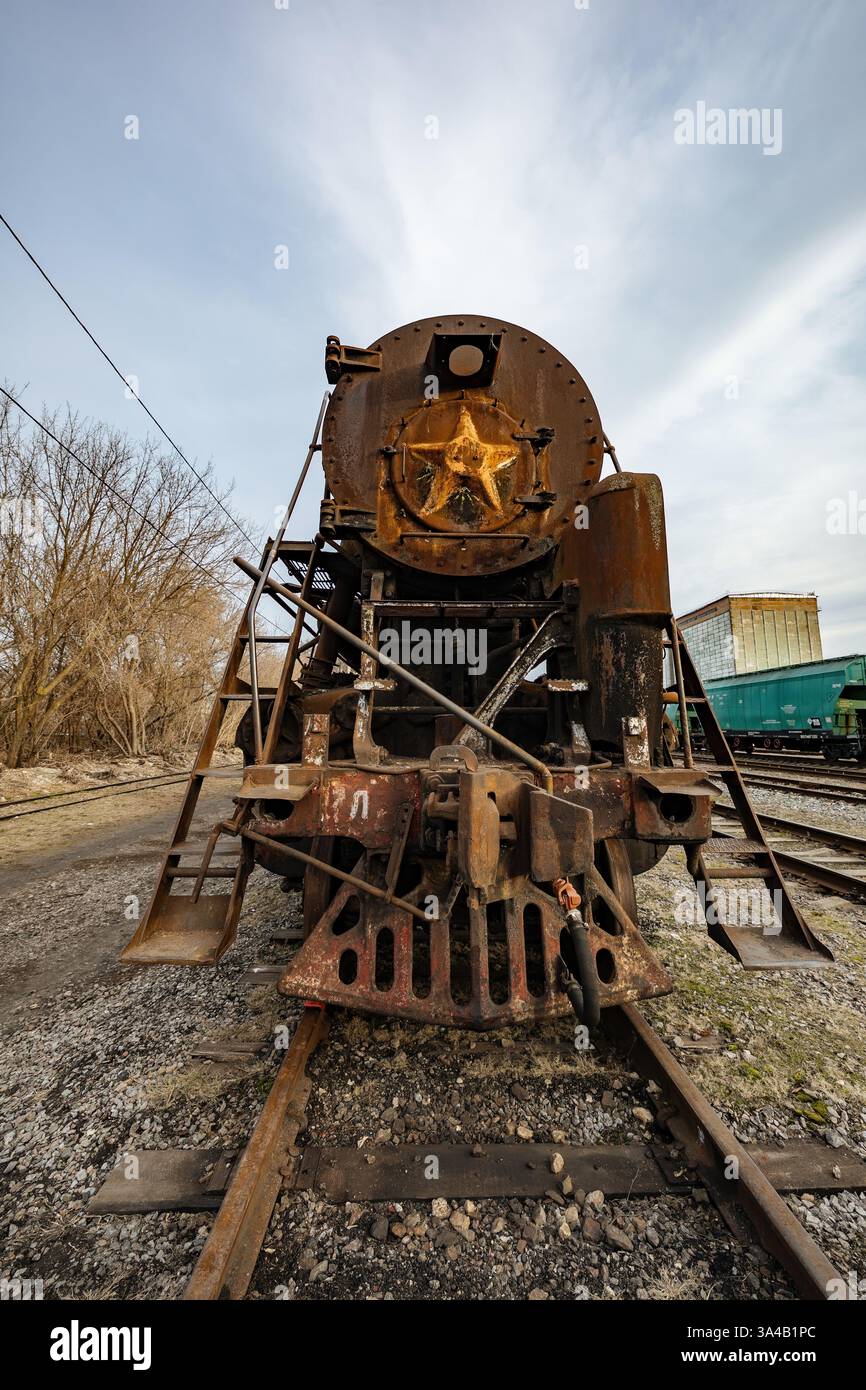 Old rusty abandoned steam locomotive Stock Photo - Alamy