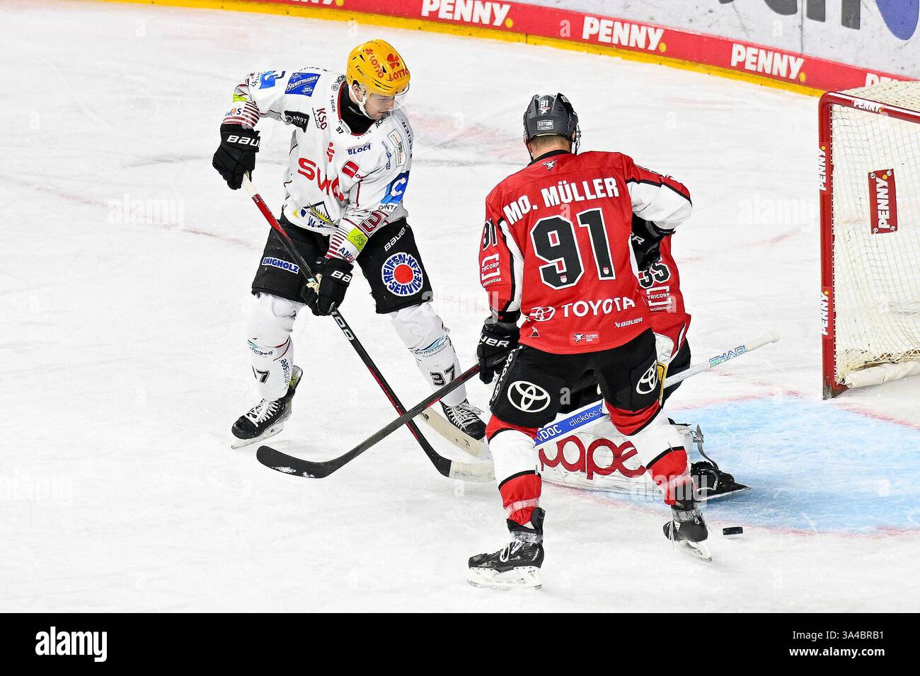 Eishockey DEL - 24/25 -Playoff-Viertelfinale Spiel 2: Kölner Haie vs ...