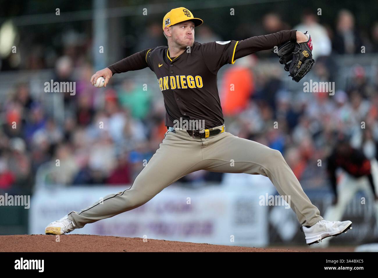 San Diego Padres starting pitcher Stephen Kolek throws against the San ...