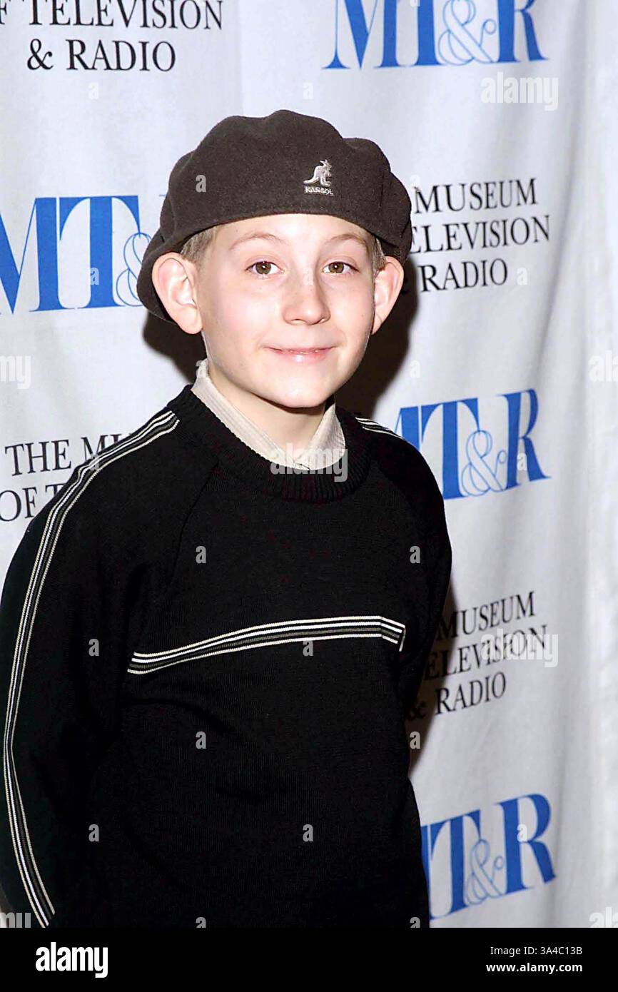 Jan. 1, 1980 - K34543TR 2/10/04.MALCOLM IN THE MIDDLE 100TH EPISODE CELEBRATION.THE MUSEUM OF ...