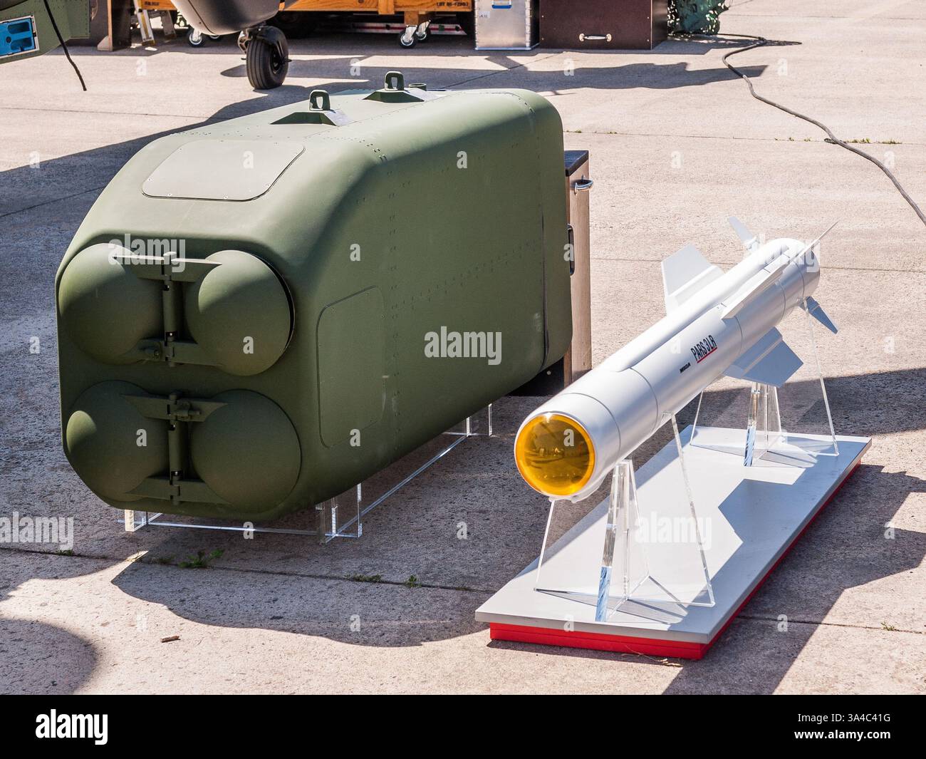 Belin, Germany - June.11.2010: MBDA PARS 3 LR(TRIGAT-LR, AC 3G) third ...
