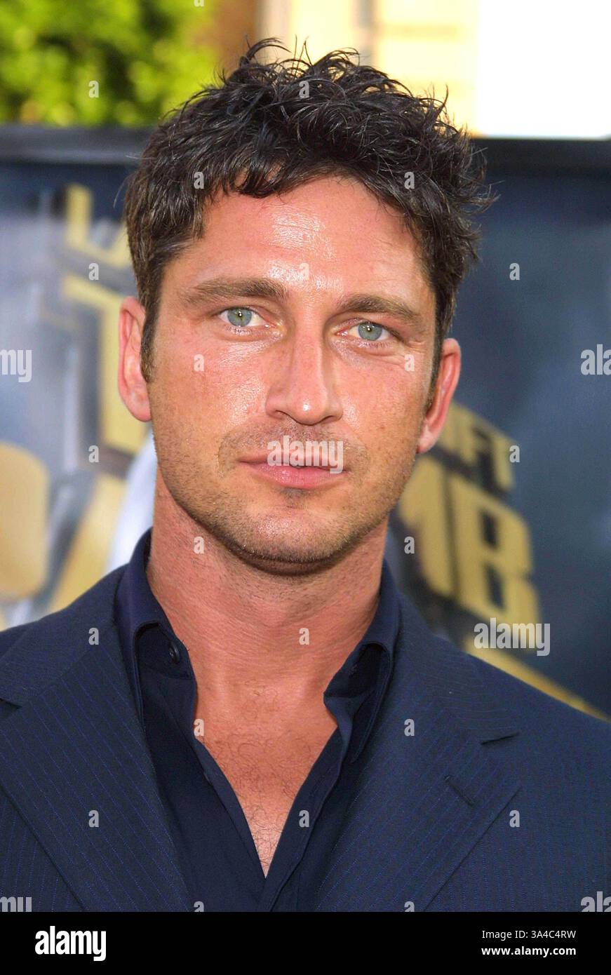 Gerard butler lara croft tomb raider hi-res stock photography and ...