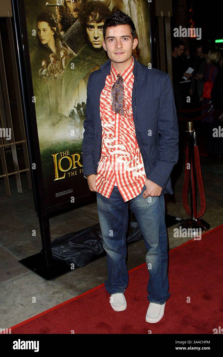 Fellowship of the ring 2001 orlando hi-res stock photography and images - Alamy