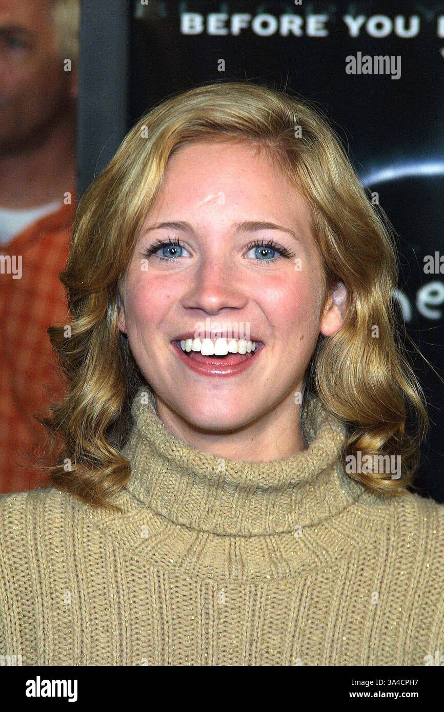 Oct. 2, 2002 - Hollywood, CA, USA - BRITTNEY SNOW ..K26478TR ...