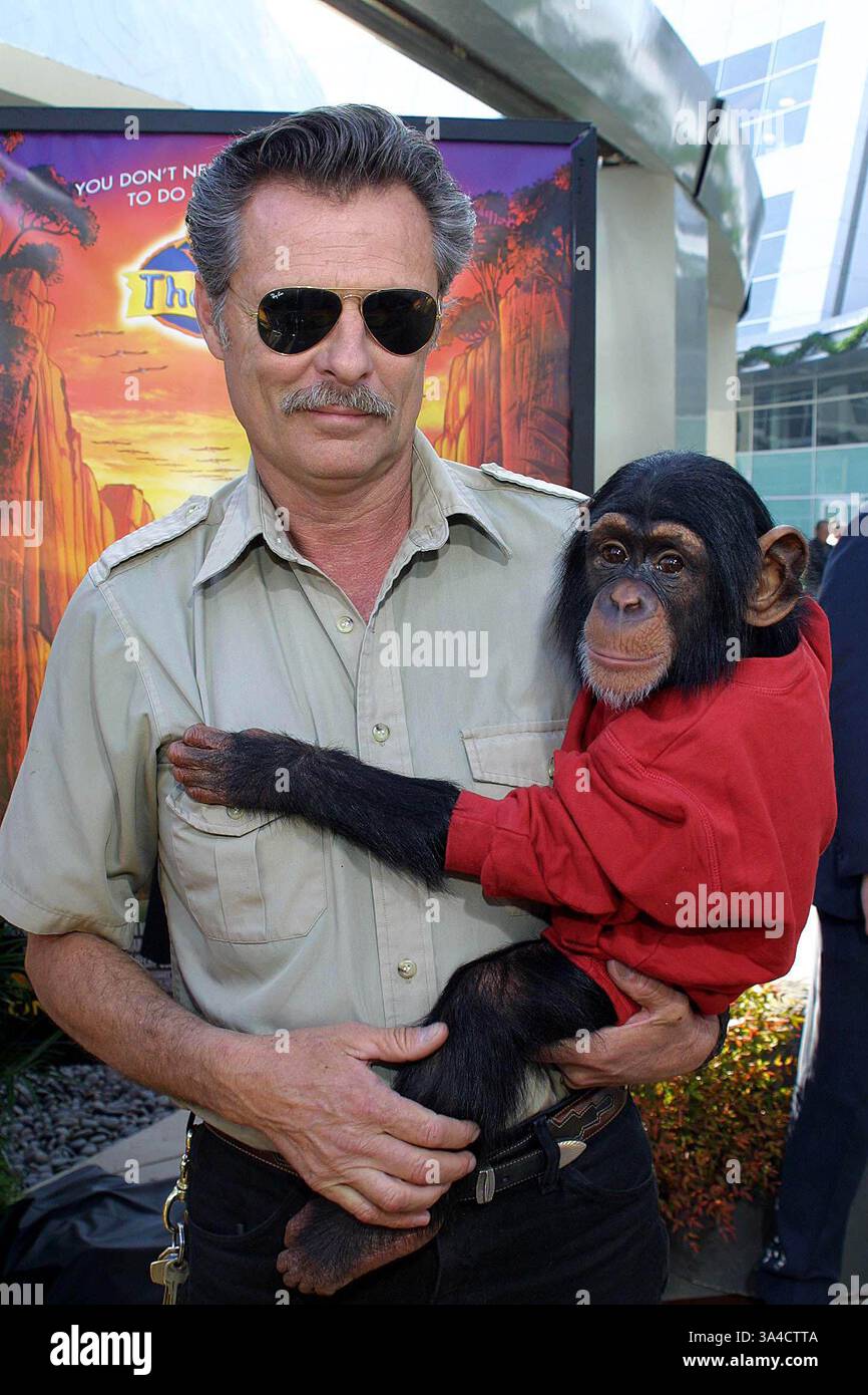 Dec. 8, 2002 - Hollywood, CALIFORNIA, USA - K27915TR WORLD PREMIERE OF ...