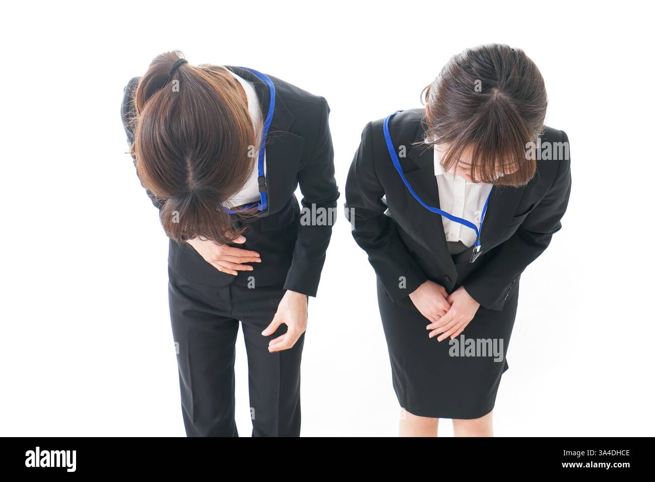 Japan business bowing hi-res stock photography and images - Alamy