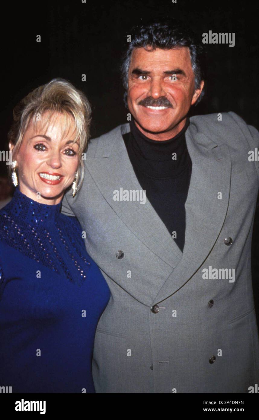 Nov. 12, 2004 - K0759TR.MADDENING SCREENING .BURT REYNOLDS AND PAM ...