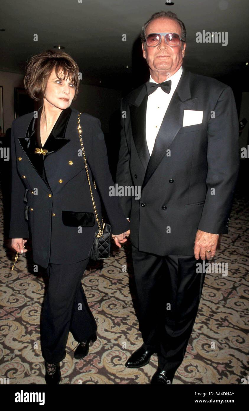 Dec. 20, 2004 - K2718LR.AMERICAN CINEMATEQUE MOVING PICTURE BALL ...