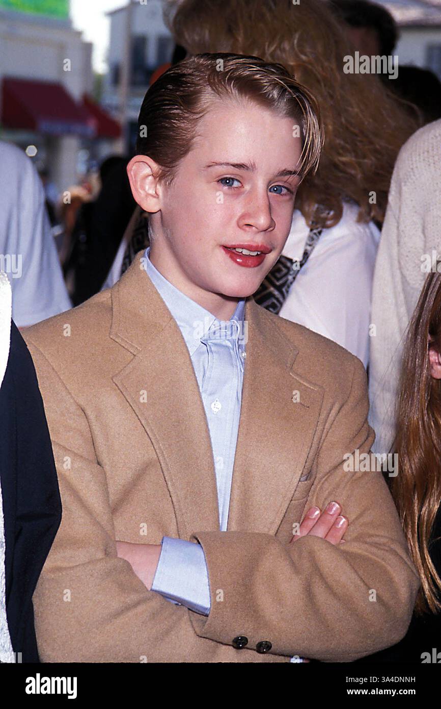 Mar. 1, 2005 - K0254LR.RICHIE RICH PREMIERE. LISA ROSE- 1994.MACAULAY ...