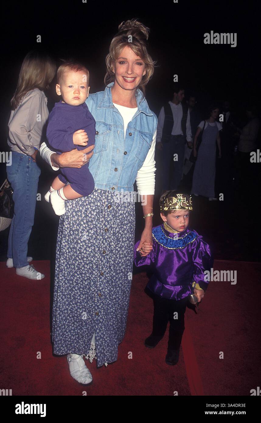 Deidre hall sons tully david hi-res stock photography and images - Alamy