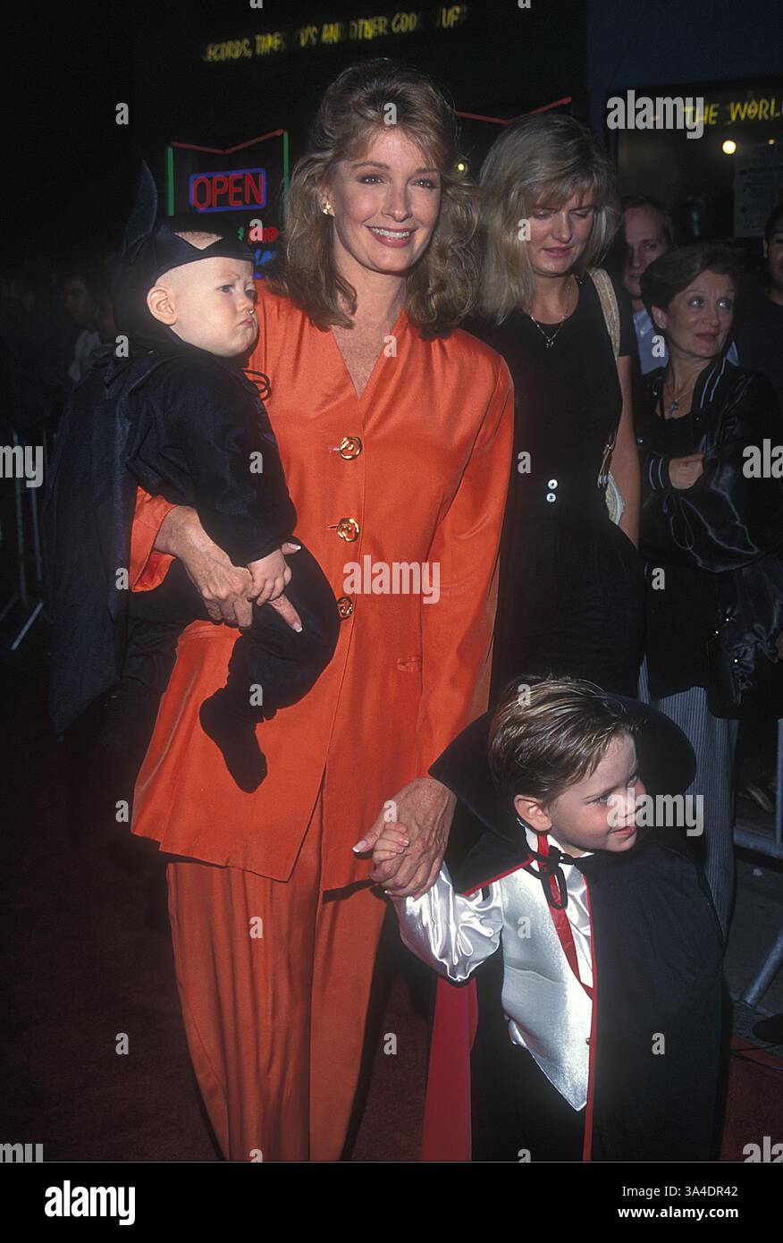 Deidre hall sons tully david hi-res stock photography and images - Alamy