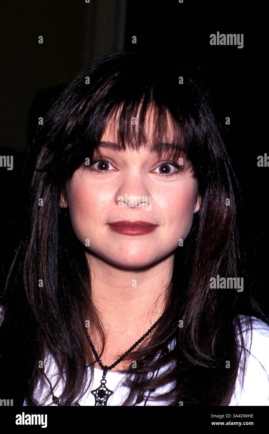 Apr. 10, 2007 - VALERIEBERTINELLIRETRO.L7338LR.NBC PRESS TOUR 1994 ...