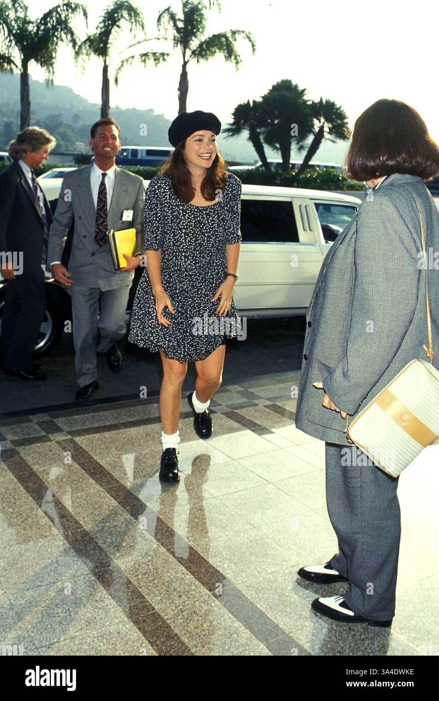 Apr. 10, 2007 - VALERIEBERTINELLIRETRO.VALERIE BERTINELLI .L6068LR.1993 ...