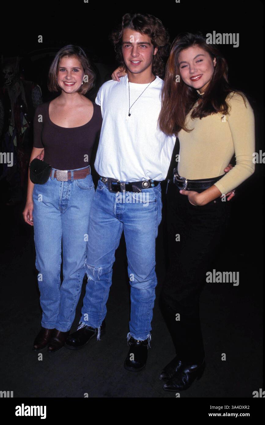 Tiffani thiessen 1992 hi-res stock photography and images - Alamy