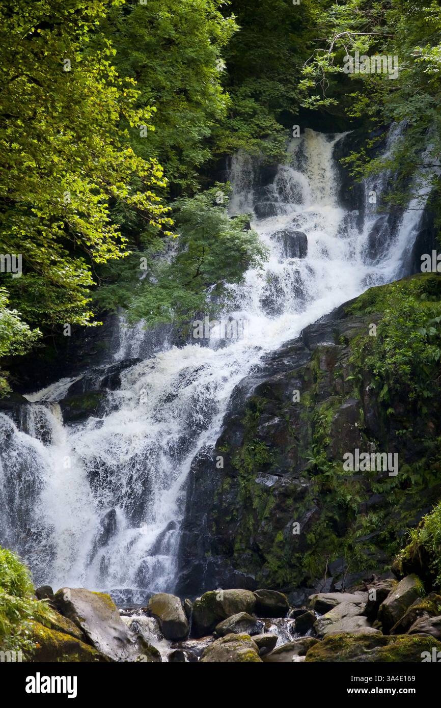 Killarney de cascade de torc hi-res stock photography and images - Alamy