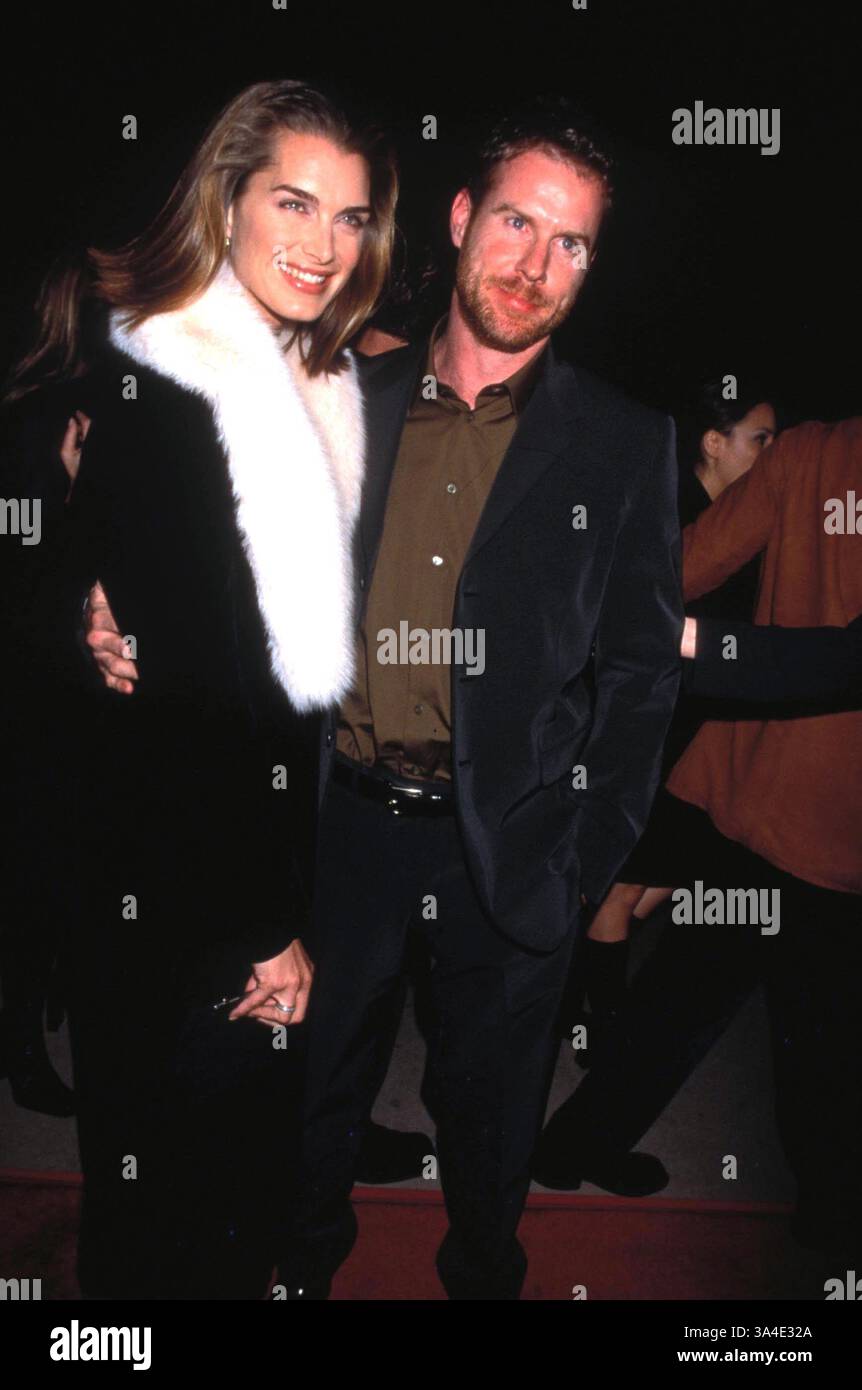 Jan. 1, 2011 - K17071LR.THE BACHELOR WORLD PREMIERE AT CINERAM DOME ...