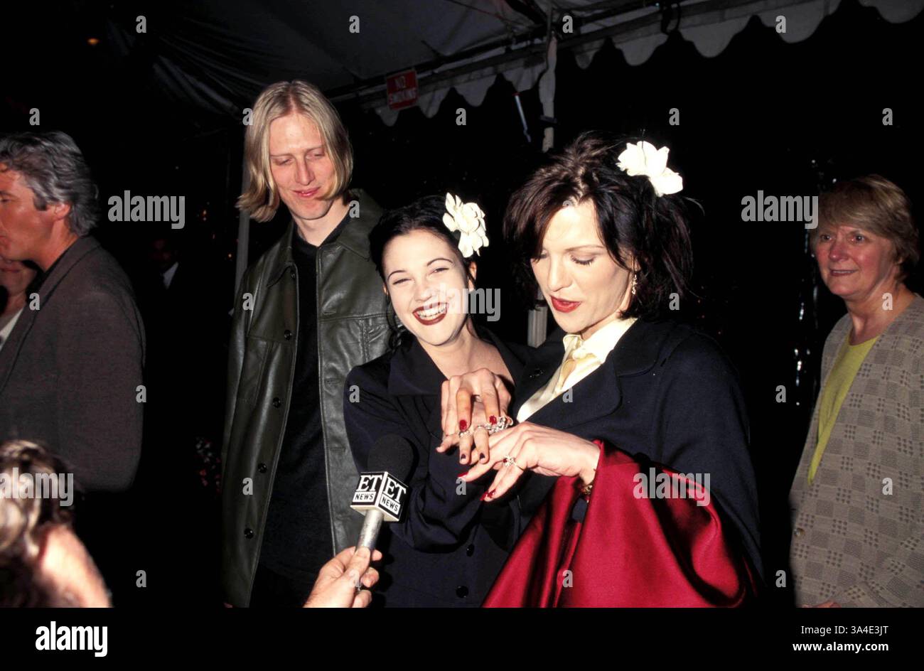 Jan. 1, 2011 - K4480LR.PRIMAL FEAR LOS ANGELES PREMIERE.DREW BARRYMORE ...