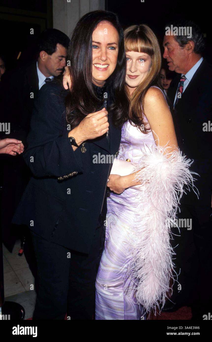 Jan. 1, 2011 - K7294LR.GRACE SLICK AND DAUGHTER CHINA KANTER.THE ...